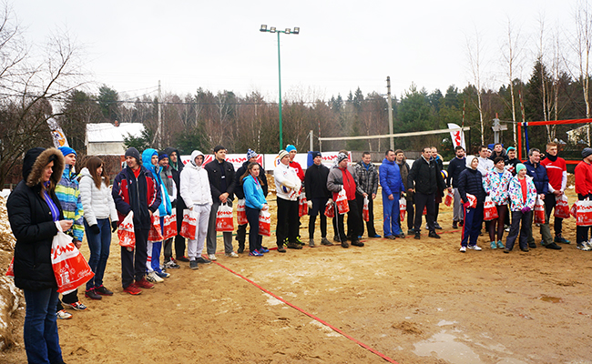 В Москве открылся турнир по парковому волейболу «Bobrikov Open»